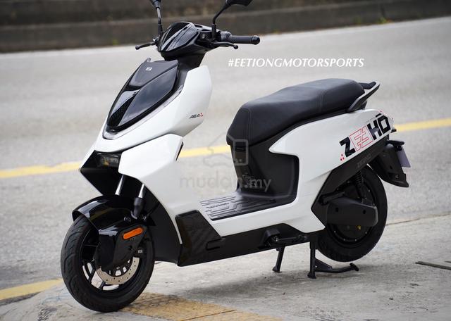ZEEHO AE4 Scooter EV BIKE Electric Smart New OFFER - Motorcycles for ...