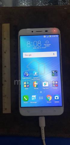 asus_X00DD 2/32gb - Mobile Phones & Gadgets for sale in Inanam, Sabah