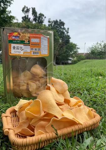 Halal Keropok Cracker Tin Fish Prawn Pumpkin Vege - Food for sale in ...