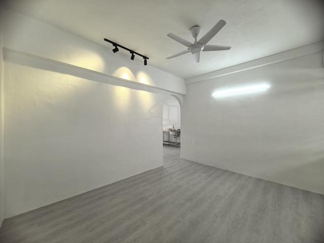 Apartment for Sale, 3 Bedroom, 700 sq.ft, Taman Sri Relau 88B, Relau ...