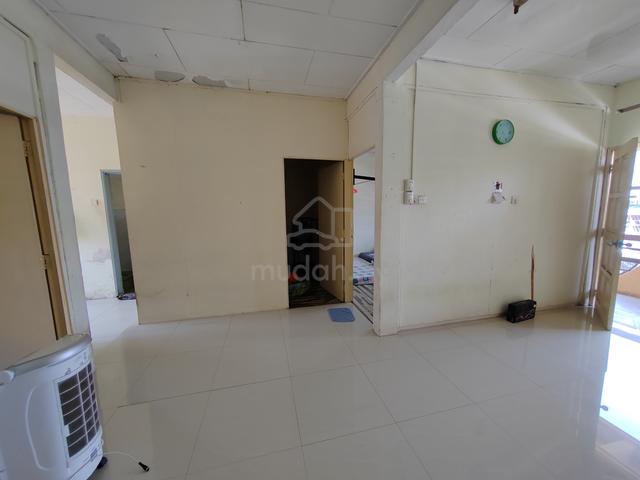 Apartment for Sale, 3 Bedroom, 675 sq.ft, Goodyear Court 2, Subang Jaya ...