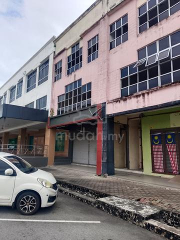 Shop lot for Sale, 1760 sq.ft, Nilai, Negeri Sembilan 113701521 | Mudah.my