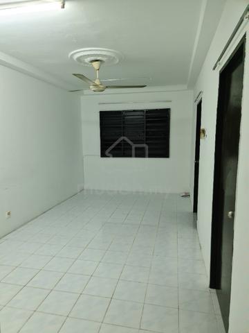 Apartment for Rent, 3 Bedroom, 675 sq.ft, Teratai Apartment (Taman ...