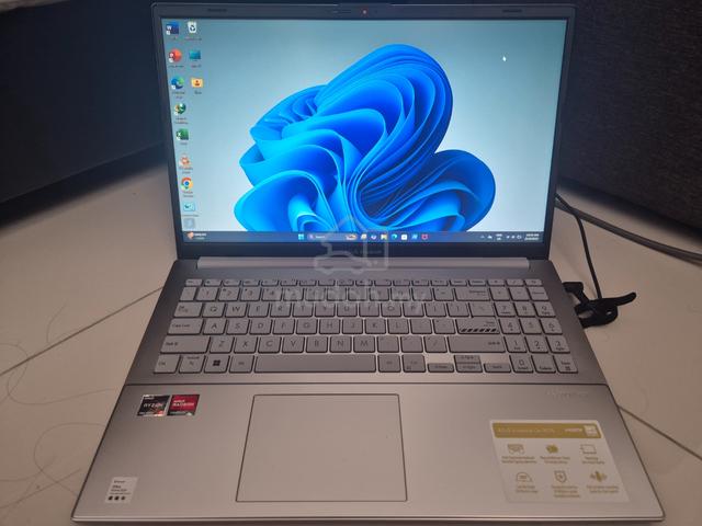 Laptop ASUS Vivobook Go E1504F SILVER - Computers & Accessories for ...