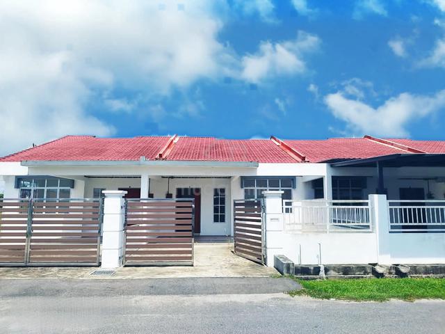 1-storey Terraced House for Sale, 3 Bedroom, 1540 sq.ft, Parit Raja ...