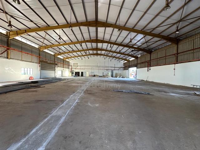 NEWLY REFURBISHED DETACHED FACTORY 1.5 Storey Factory Taman Ria Jaya ...