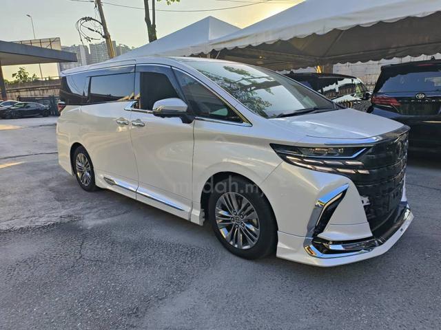 Toyota Alphard Z Spec: Powerful Performance Meets Luxury Comfort