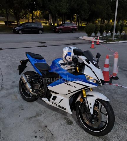 Yamaha R25 v2 - Motorcycles for sale in Puchong, Selangor