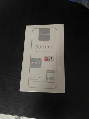 ip11 battery - Accessories for Phones & Gadgets for sale in Kangar, Perlis