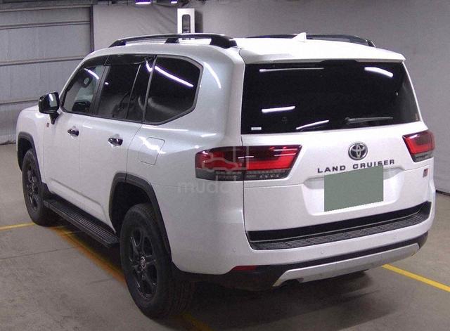 2024 Toyota Land Cruiser 300 GR-Sport 3.5 Petrol - Cars for sale in ...