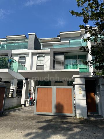 2.5-storey Terraced House for Rent, 5 Bedroom, 3500 sq.ft, USJ Heights ...