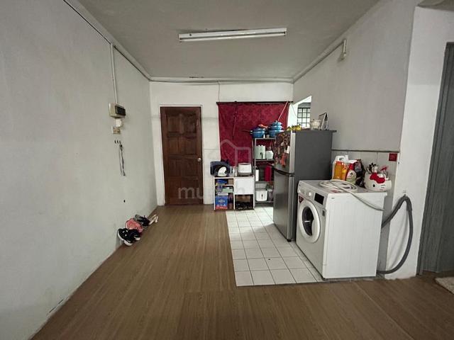 Apartment for Sale, 3 Bedroom, 624 sq.ft, Apartment Permata (Bandar ...