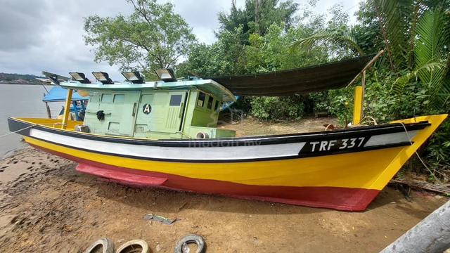 Bot kayu kelas A Boat - Commercial Vehicle & Boats for sale in Dungun ...