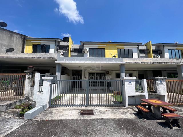 2-storey Terraced House for Sale, 4 Bedroom, 1900 sq.ft, Semenyih ...