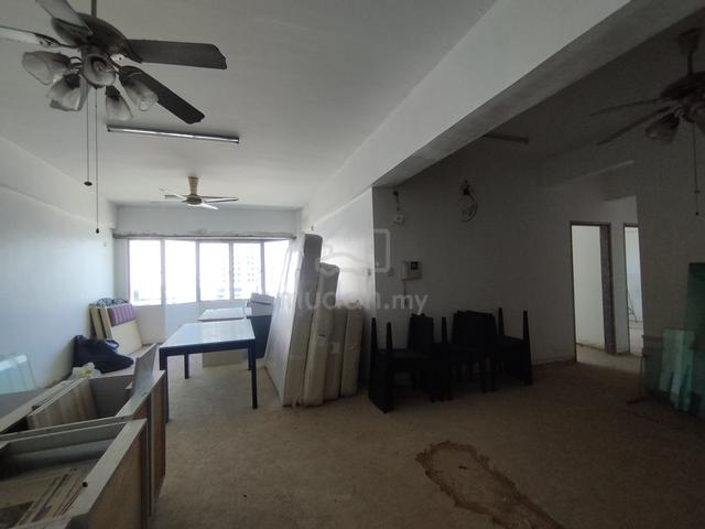 Service Residence for Sale, 3 Bedroom, 1447 sq.ft, Likas Square ...