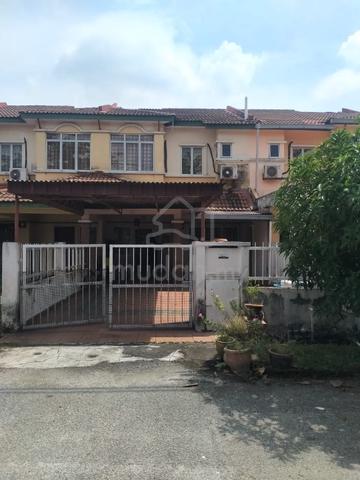 (Near AEON BKT TINGGI) Double Storey House Bandar Puteri Klang - House ...