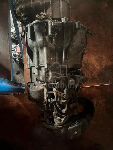 Mitsubishi Canter 4M40 Manual Gearbox - Car Accessories & Parts for ...