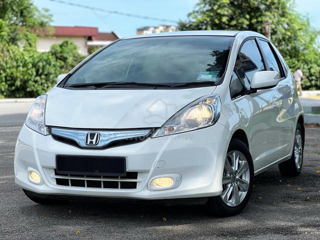 Honda JAZZ GE 1.3 HYBRID FACELIFT - Cars for sale in Johor Bahru, Johor 111652331 | Mudah.my.