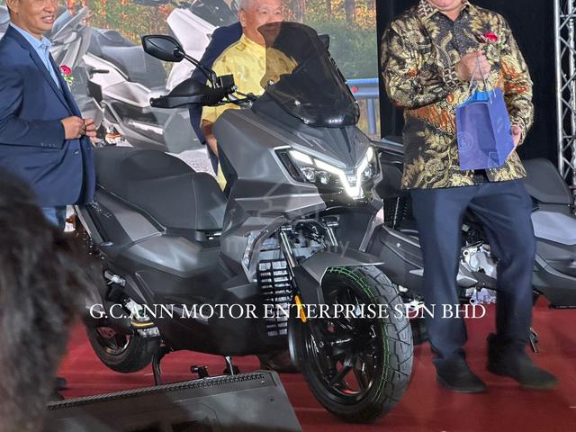 SYM HUSKY 300 HUSKY300 Muka Rendah Bulanan 38X - Motorcycles for sale ...