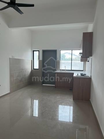 Townhouse Condo for Rent, 3 Bedroom, 1500 sq.ft, Residensi Sinaran, Shah Alam, Selangor | Mudah.my