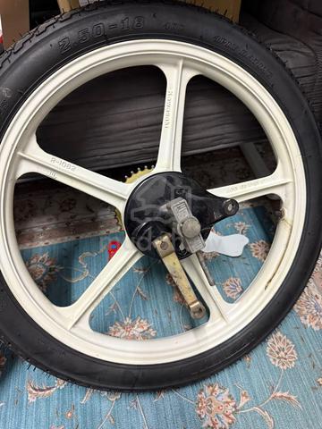 Rim Ar80 original..warna repaint lawo - Motorcycle Accessories & Parts ...
