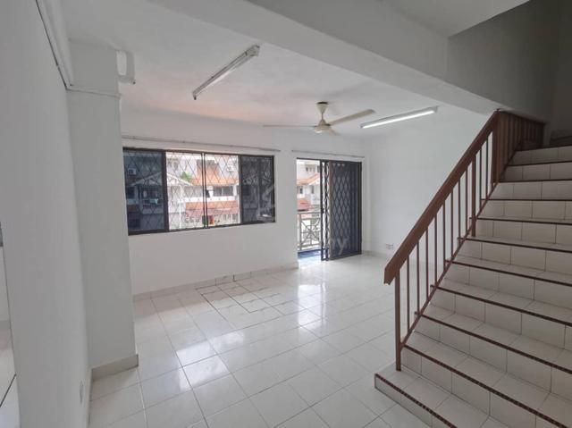Apartment for Sale, 3 Bedroom, 806 sq.ft, Perdana Villa (Pandan Perdana ...