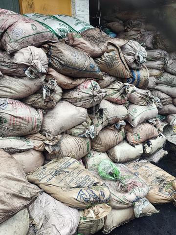 Sekam padi bakar Dan sekam mentah guni besar 5834 - Others for sale in ...