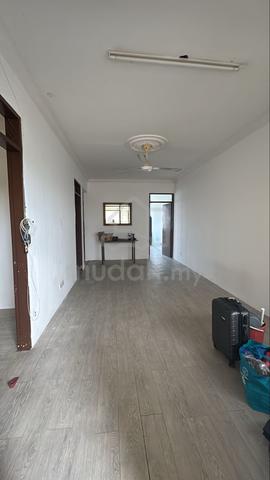 Apartment for Rent, 3 Bedroom, 771 sq.ft, Mentari Court, Petaling Jaya ...