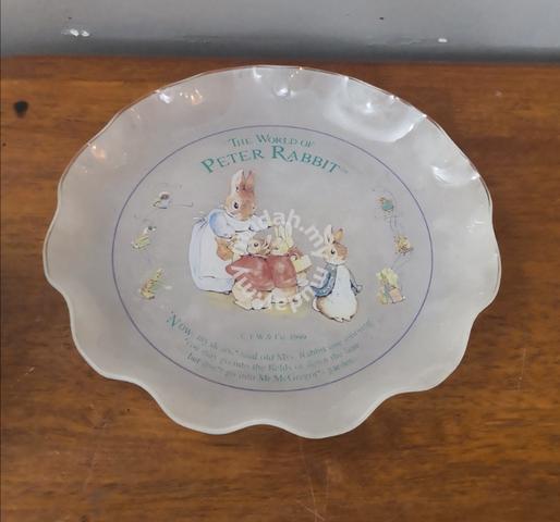 The world of Peter Rabbit 1999 reversed painted - Hobby & Collectibles ...