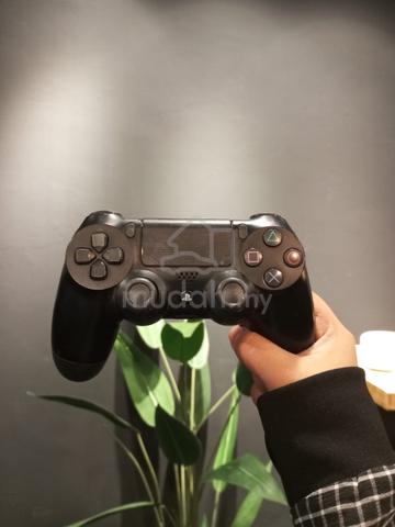 Dualshock 4 Controller (Ds4) Original Used - Games & Consoles for sale ...