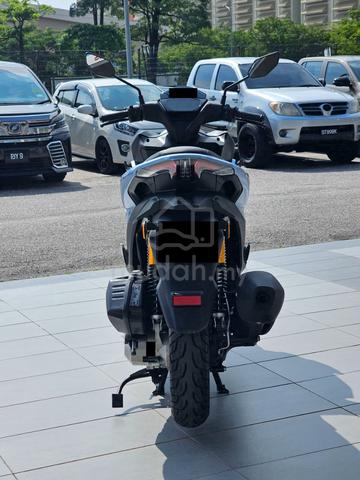 QJMotor AX200 ABS TCS ( 2025 ) - Cash | Full Loan - Motorcycles for ...
