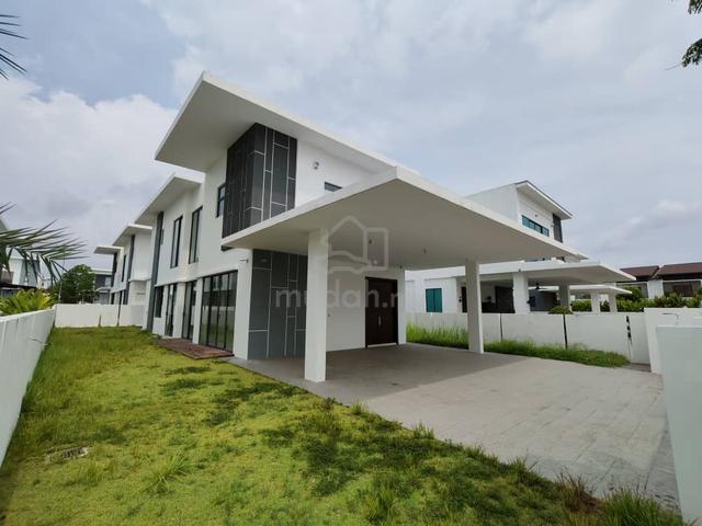 Semi-Detached House for Sale, 5 Bedroom, 5000 sq.ft, Bandar Sri ...