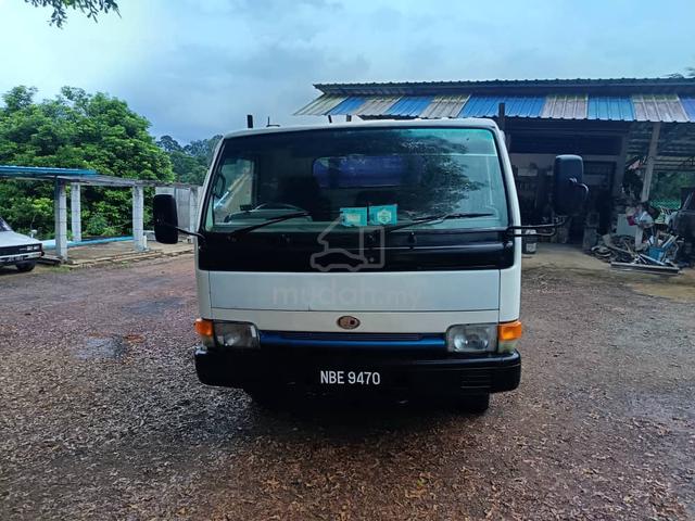 Lori Tipper Dumper Nissan - Commercial Vehicle & Boats for sale in ...