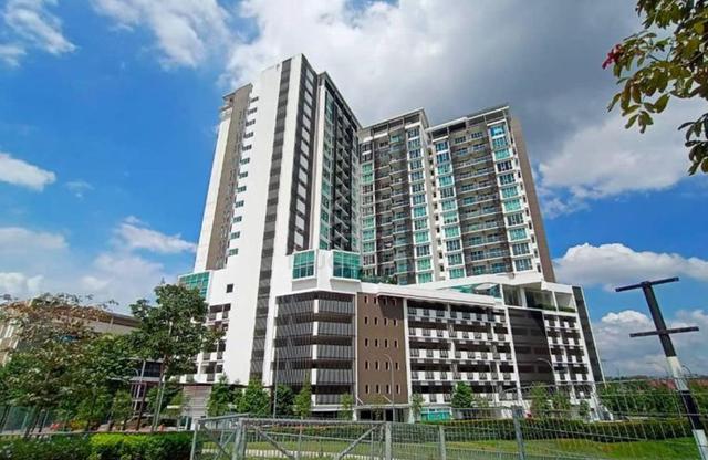 Service Residence for Sale, 2 Bedroom, 936 sq.ft, Temasya 8, Glenmarie ...