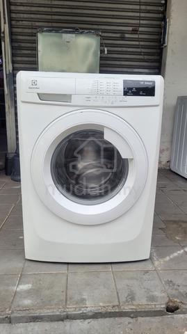 Electrolux front load washing machine washer 7.5k - Home Appliances ...