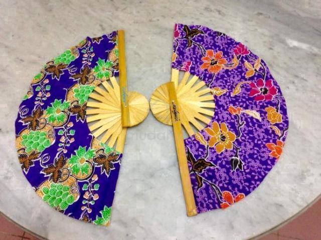 Malaysian Batik Hand Fans - 2 Designs (New) - Watches & Fashion ...