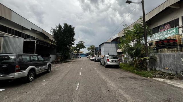 Warehouse / Factory for Sale, 3400 sq.ft, Tampoi, Johor | Mudah.my